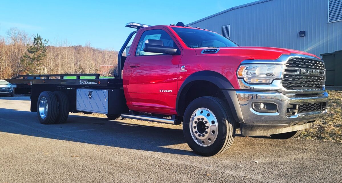 Dodge Ram 5500 - Dual-Tech